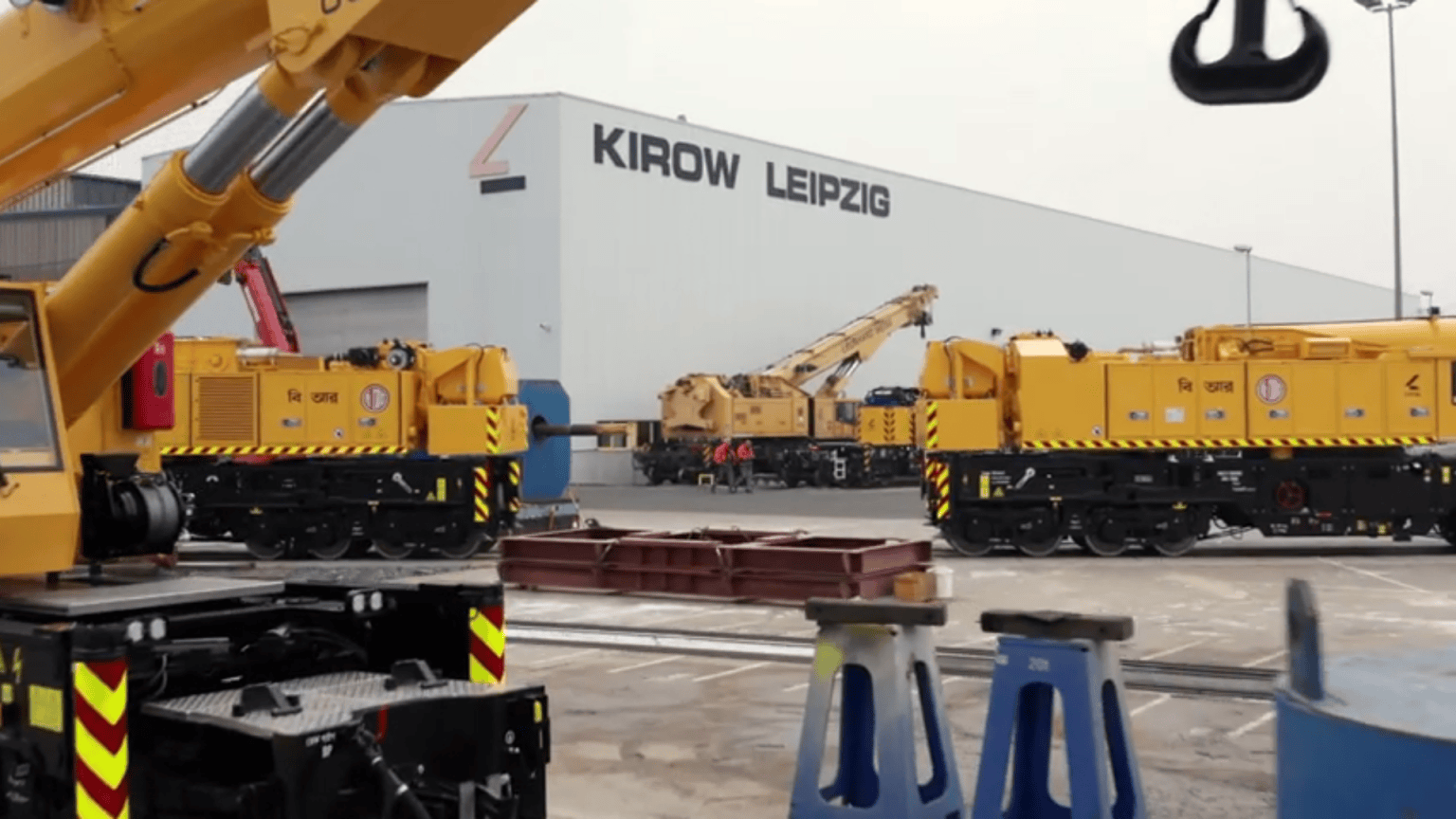 Kirow Multi Tasker KRC 800N, Railway Crane Tercanggih di Pulau Jawa ...
