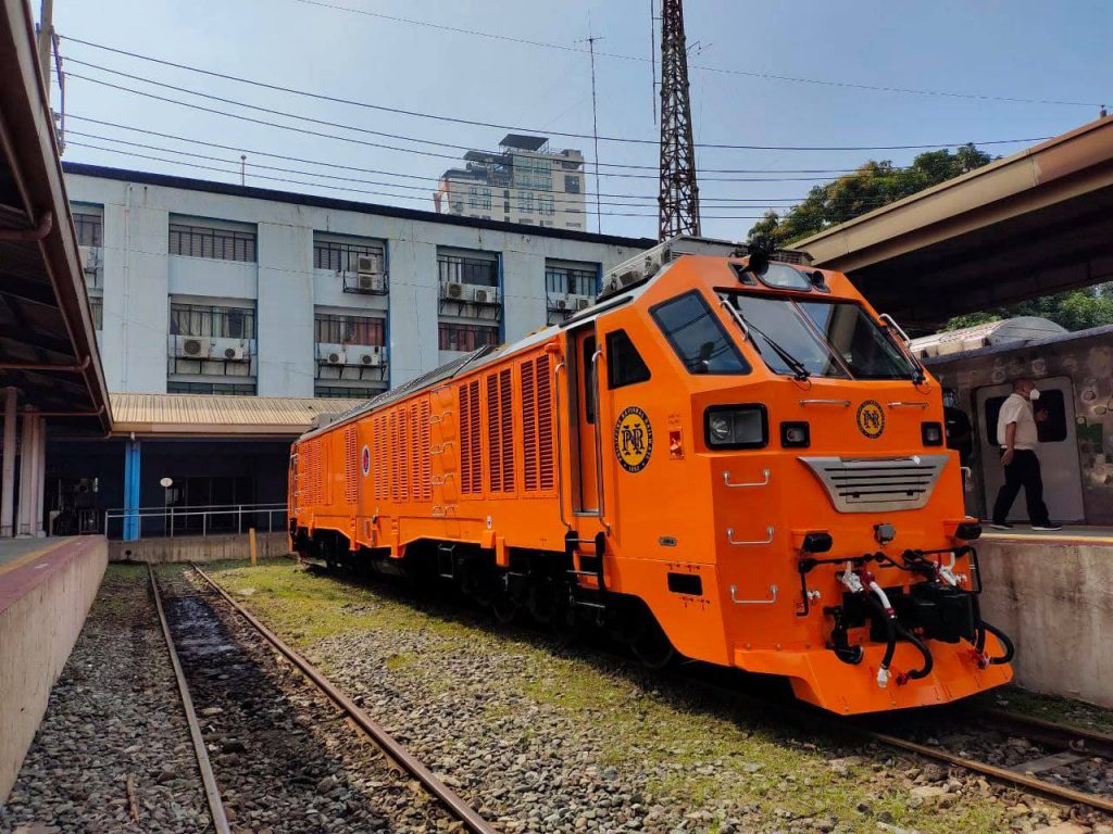 Lokomotif Diesel Hidrolik PNR Buatan INKA Jalani Uji Loading Gauge