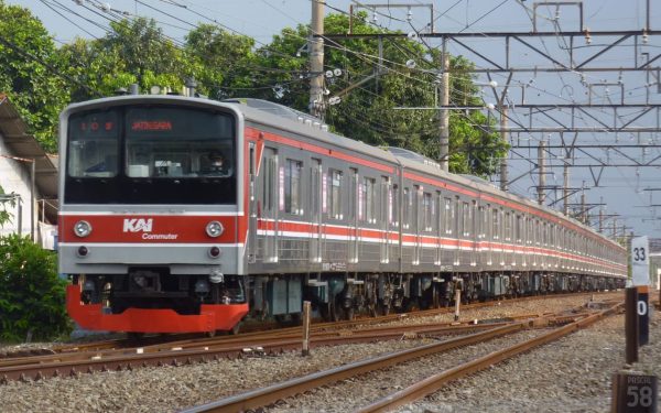 [GALERI] KRL Commuter Line Jabodetabek Kini Mulai Tanggalkan Teralinya