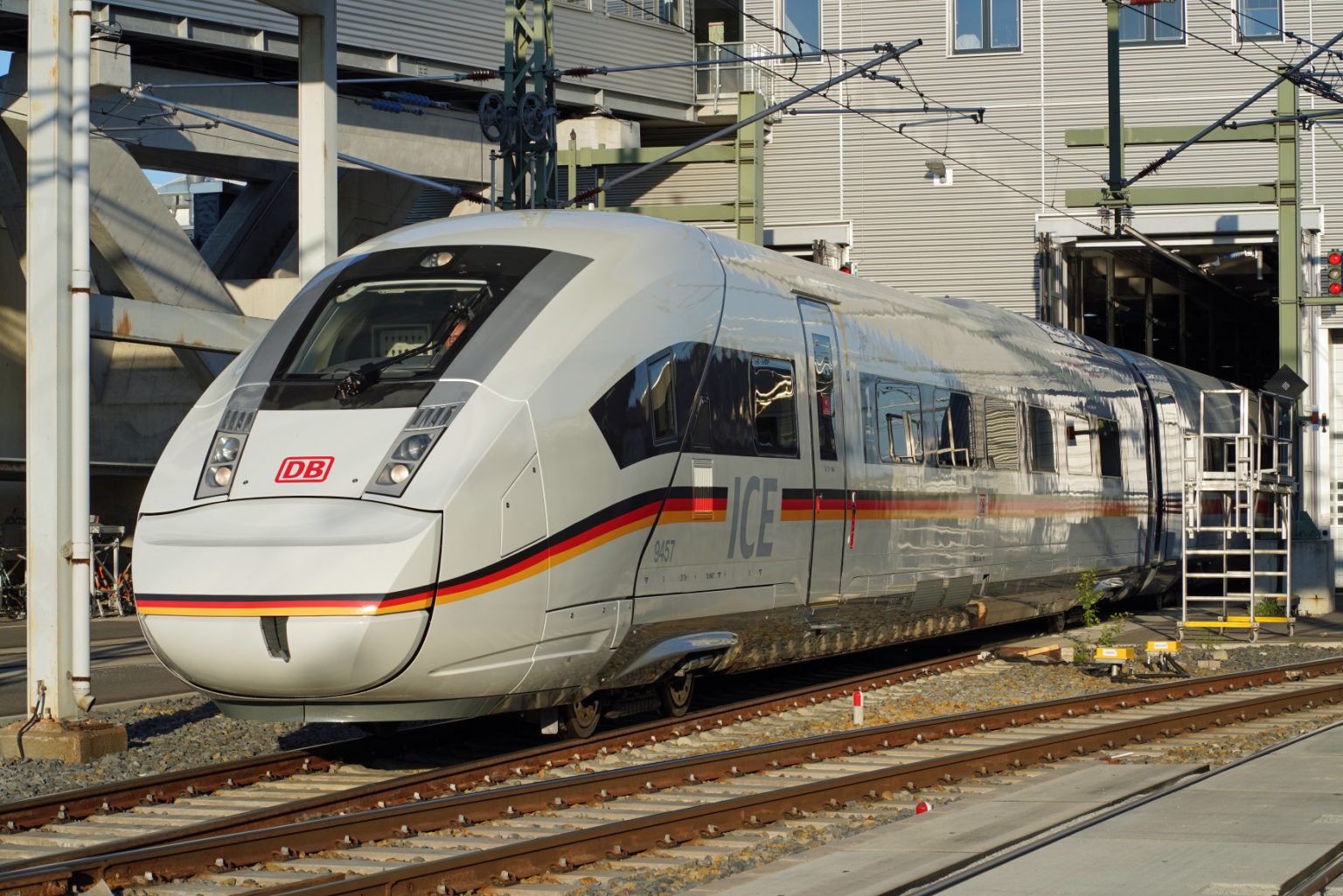 Deutsche Bahn Rayakan 30 Tahun Layanan ICE