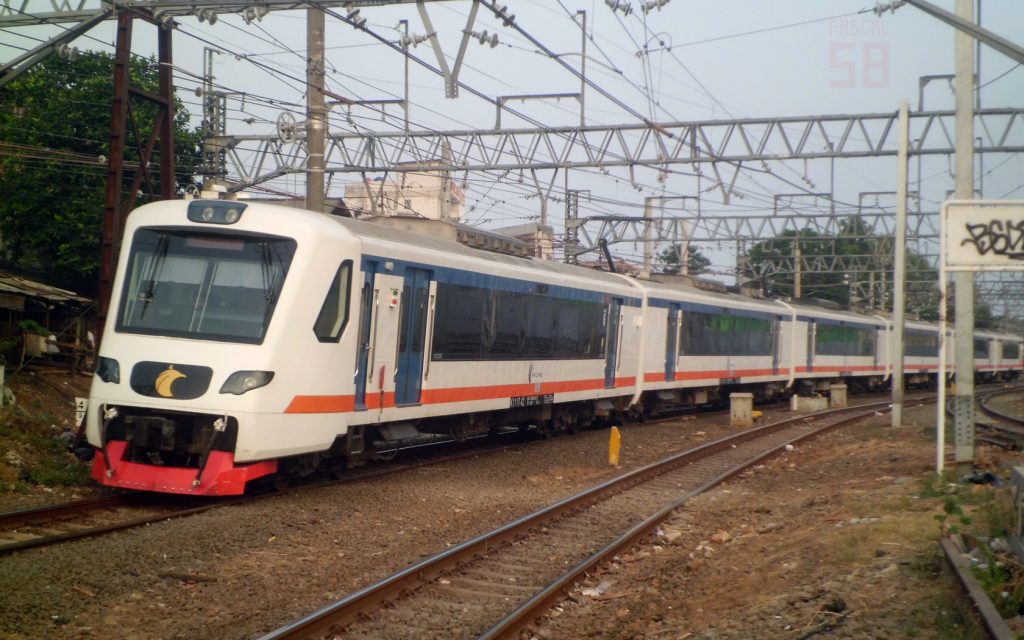 Mengenal Berbagai Armada KRL Ekspres di Indonesia dan Dunia