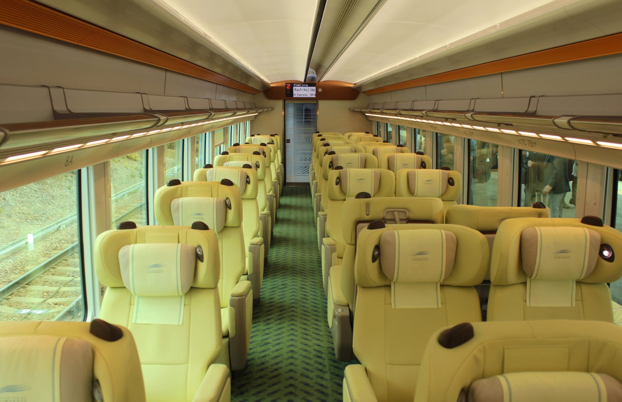 Mengenal Berbagai Armada KRL Ekspres di Indonesia dan Dunia