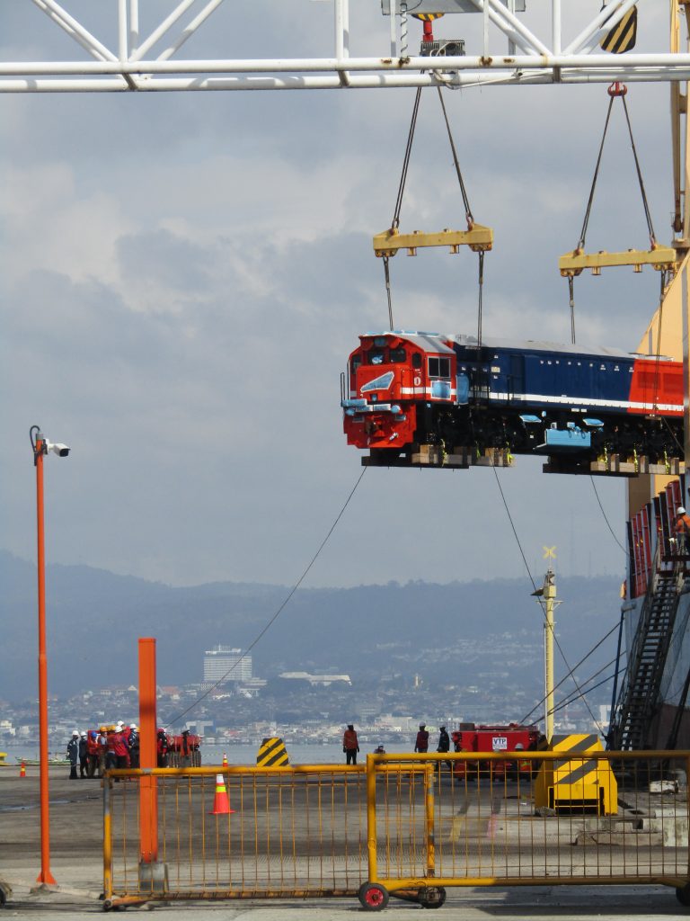 KAI Kembali Ujicobakan Lokomotif CC205 Angkatan 2021