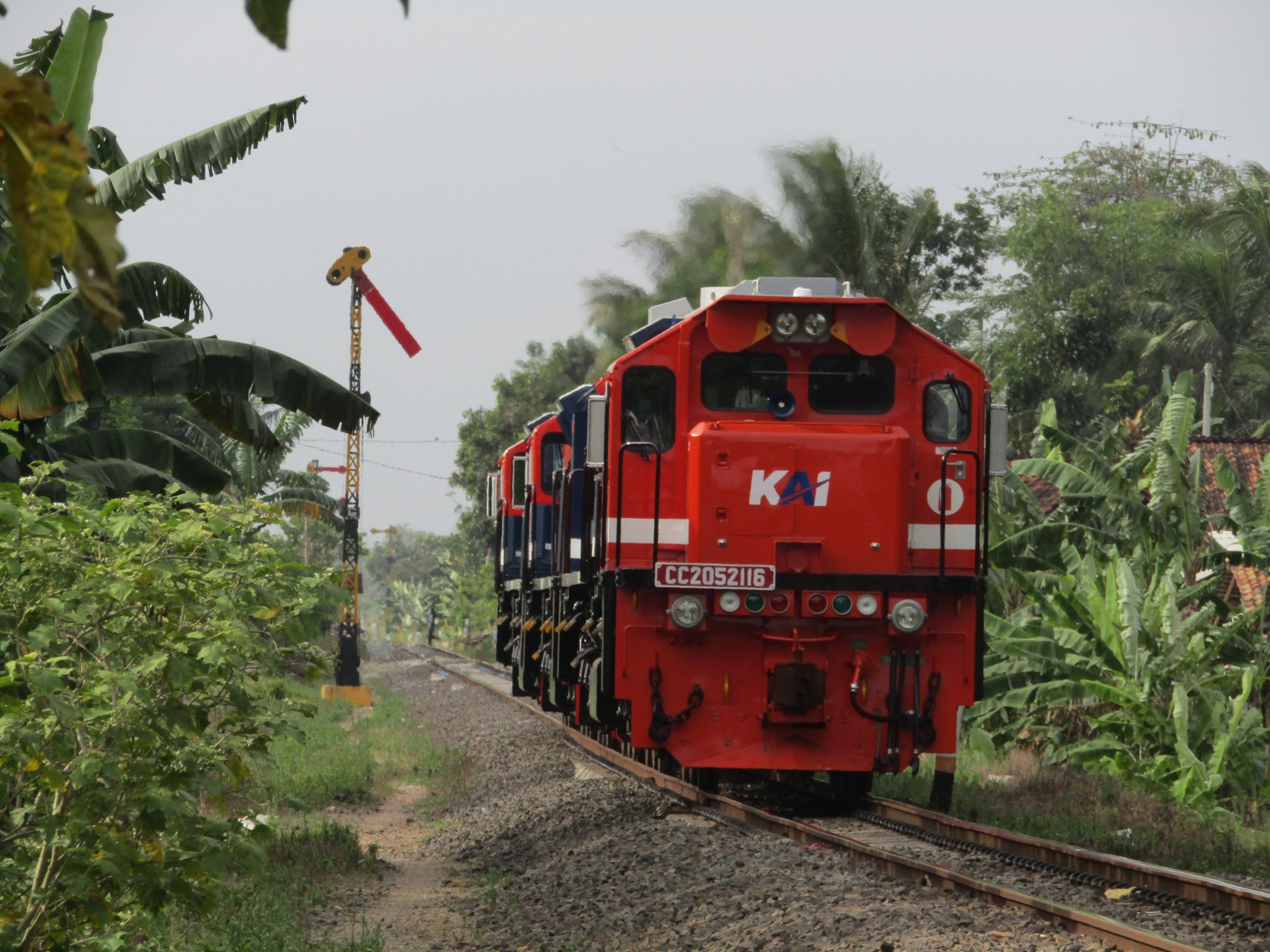KAI Kembali Ujicobakan Lokomotif CC205 Angkatan 2021