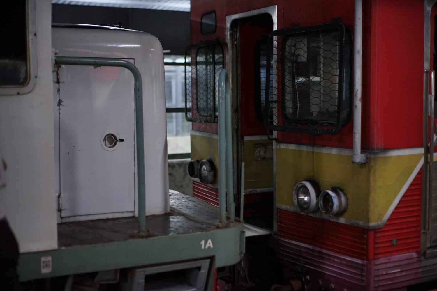 Pengiriman KRL Tidak Terpakai Berlanjut, Empat Unit KRL Seri 1000 dan ...