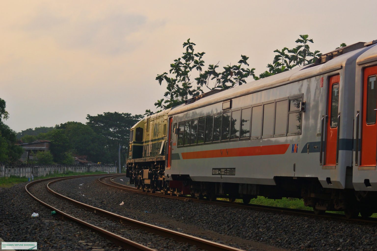 [GALERI] Setahun Bersama Lokomotif CC201 "Vintage Livery" - Laman 5 dari 5