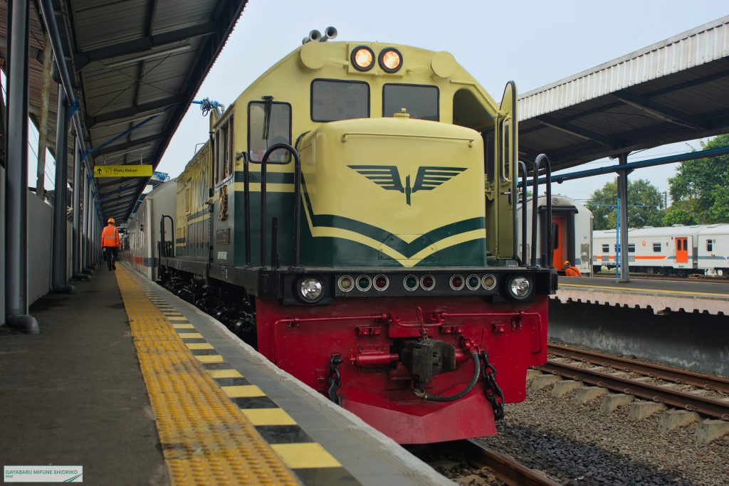 [GALERI] Setahun Bersama Lokomotif CC201 "Vintage Livery" - Laman 5 dari 5