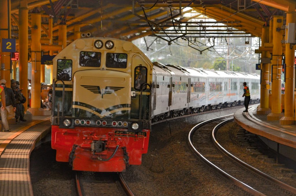 [GALERI] Setahun Bersama Lokomotif CC201 "Vintage Livery" - Laman 4 dari 5