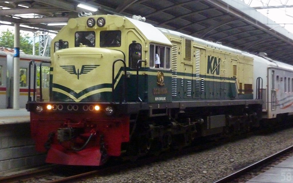 [GALERI] Setahun Bersama Lokomotif CC201 "Vintage Livery" - Laman 5 dari 5