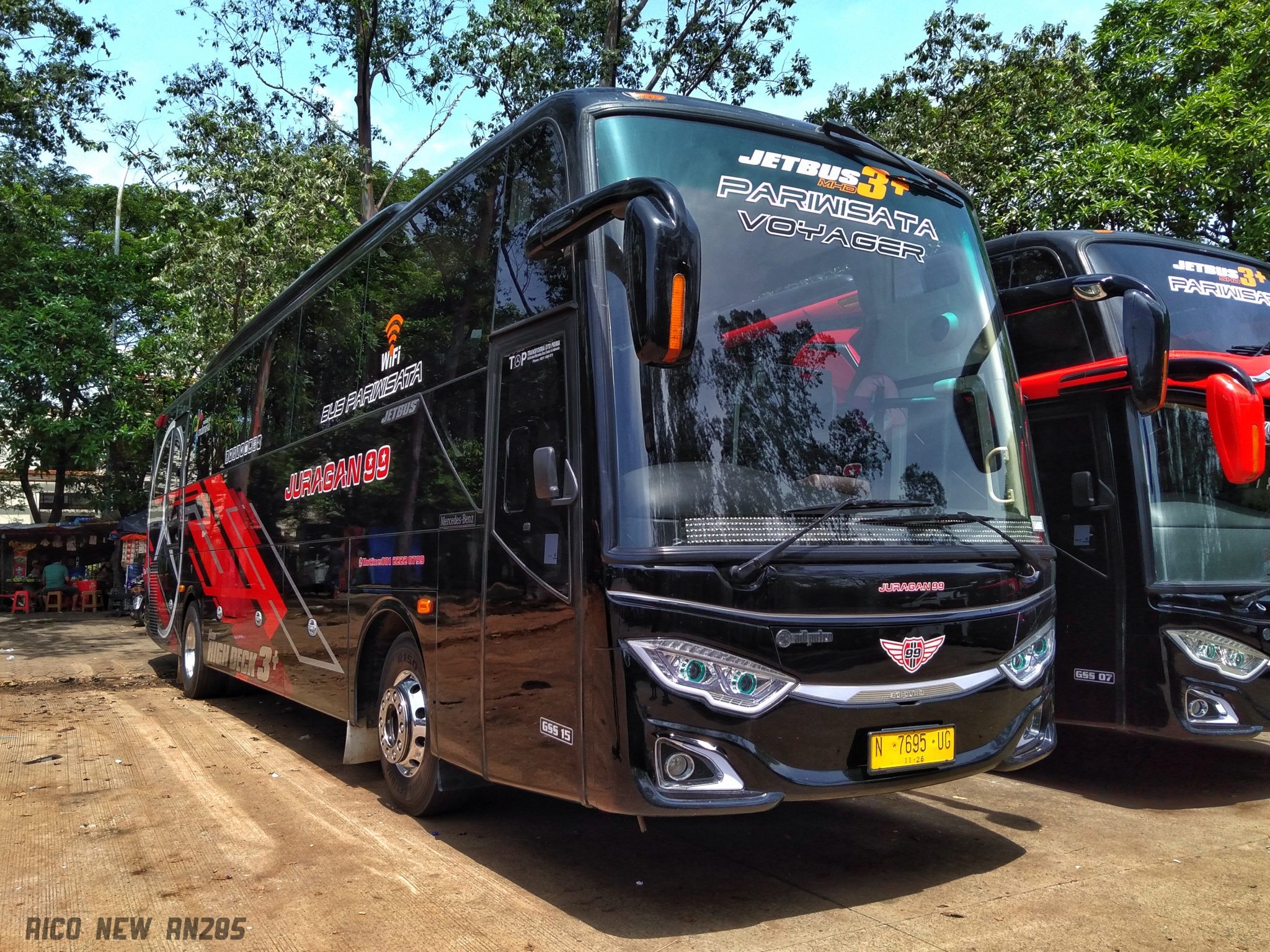 Juragan 99 Rilis Double Decker Untuk Bus AKAP
