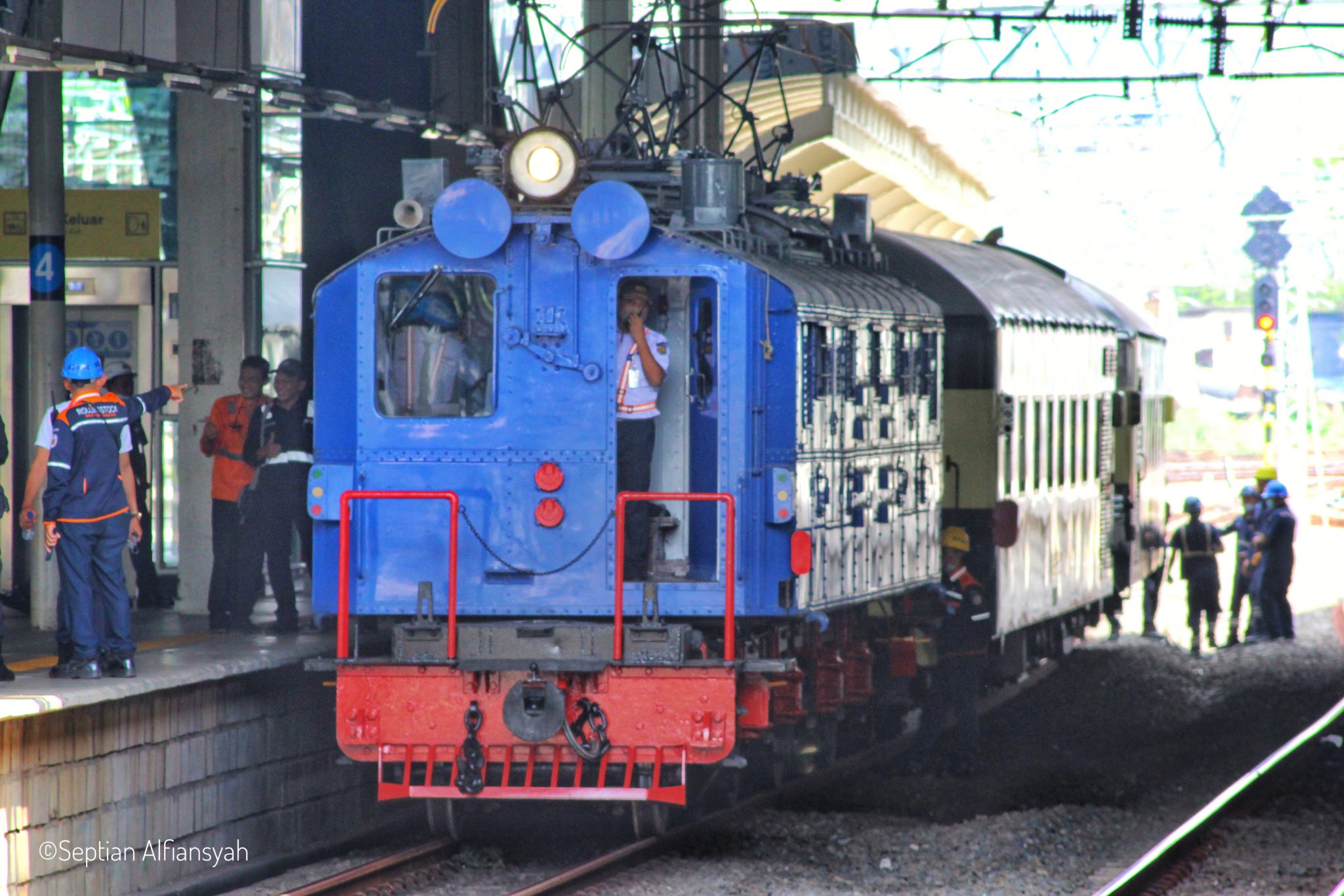 [GALERI] Beginilah Keseruan Bersama Lokomotif Listrik Legendaris Bonbon!