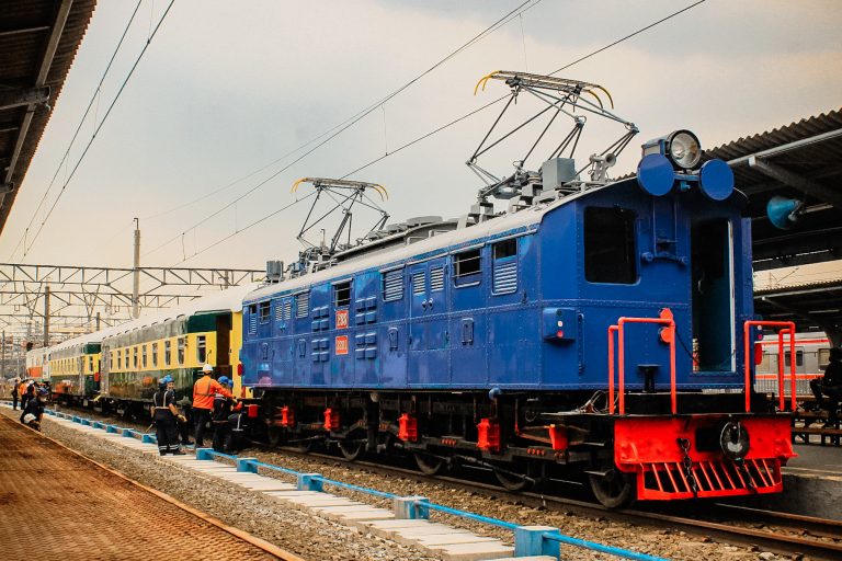 [GALERI] Beginilah Keseruan Bersama Lokomotif Listrik Legendaris Bonbon!