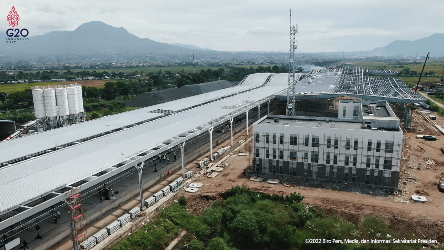 Progres Sudah 88,8%, Presiden Joko Widodo Tinjau Proyek KCJB