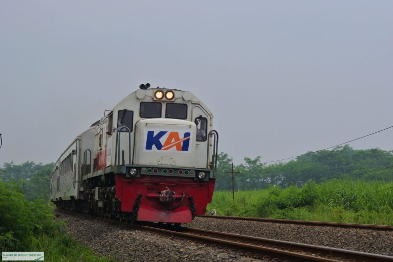 KAI Blokir Kursi Baris C pada Kereta Ekonomi KA Dharmawangsa dan Brantas