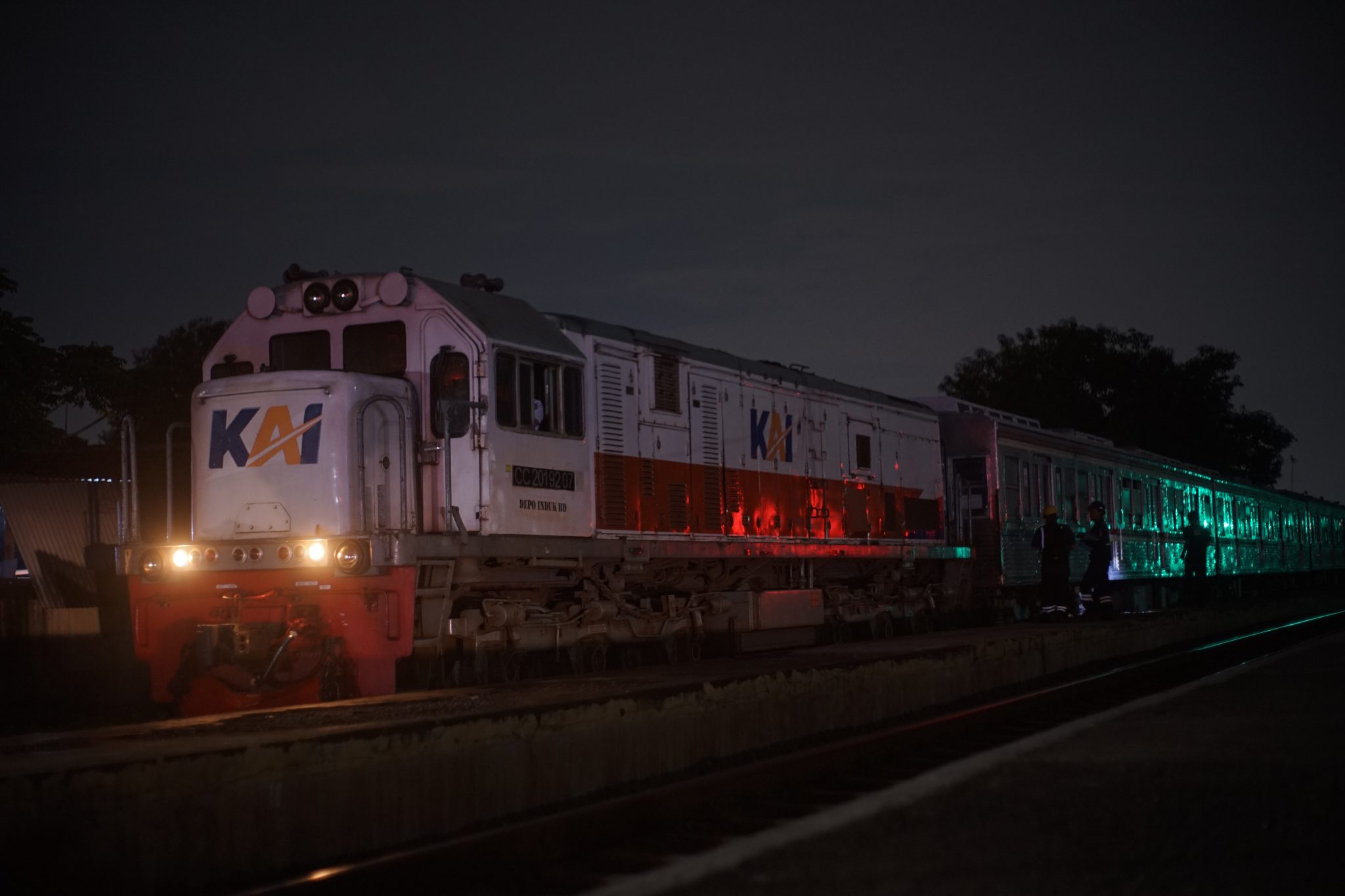 KAI Kirim Rangkaian KRL Seri 6000 eks Toei ke Pasirbungur