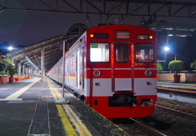 Railway Enthusiast Digest - Kereta . Cerita . Manusia