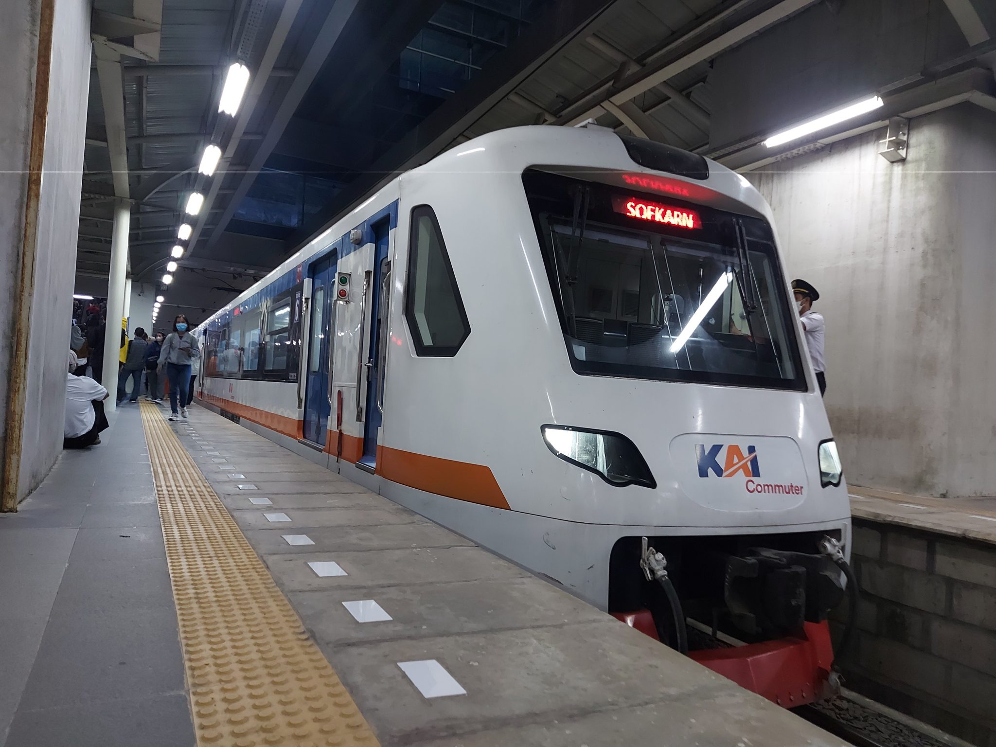 KAI Commuter Resmi Ambil Alih Layanan KA Bandara Soekarno Hatta