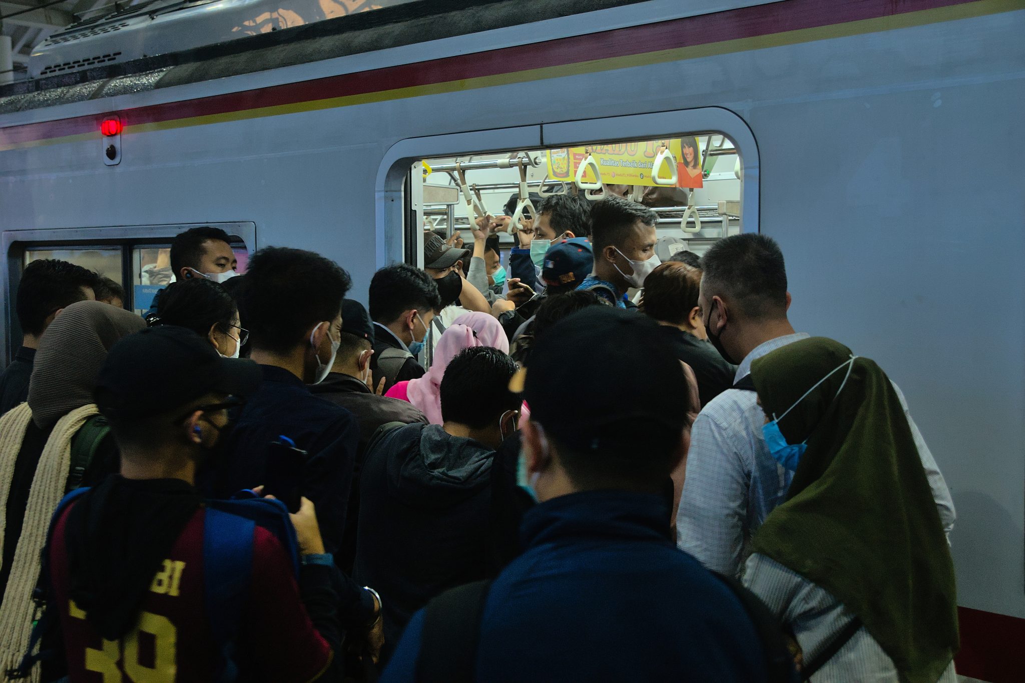 KAI Commuter Paparkan Potensi Krisis Armada KRL Commuter Line Jabodetabek