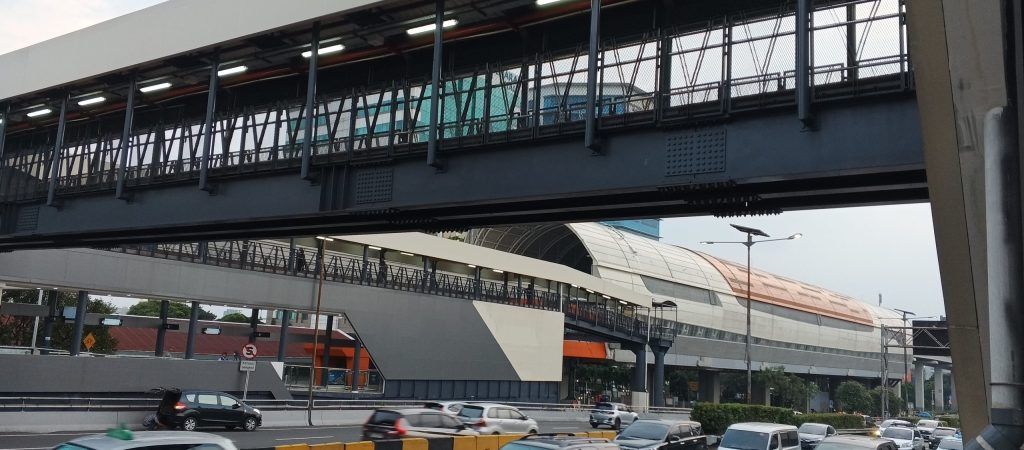 [GALERI] Halte Cikoko St Cawang, Integrasi CL & LRT Jabodebek