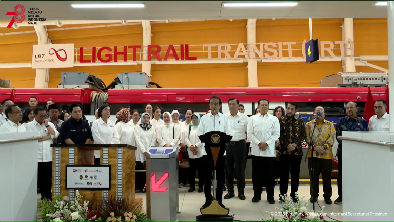 Selamat Beroperasi Komersial LRT Jabodebek!