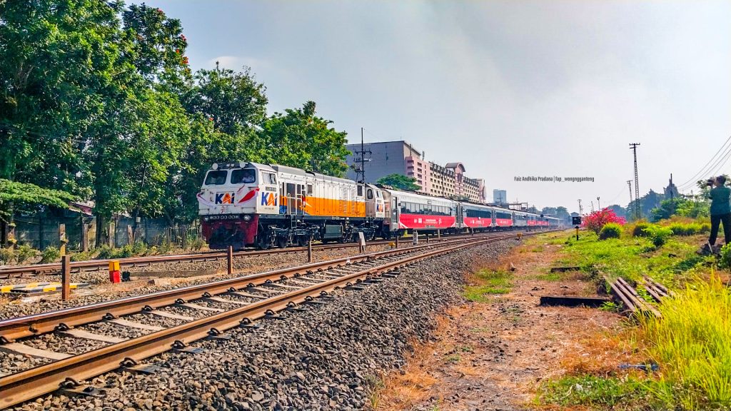 Okupansi Tinggi, KAI Siapkan Panoramic Generasi Kedua - Railway ...