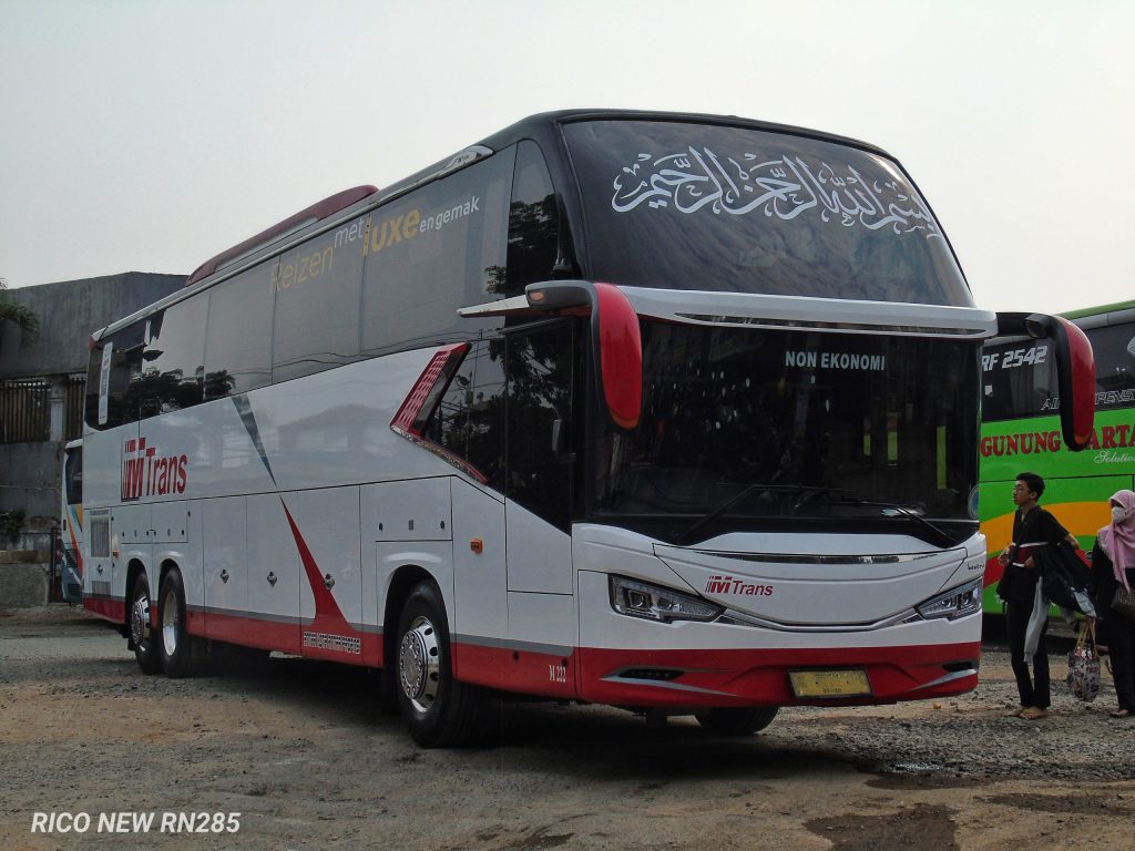 MTrans Resmikan Bus Double Decker di Jalur Jakarta-Malang - Railway Enthusiast Digest