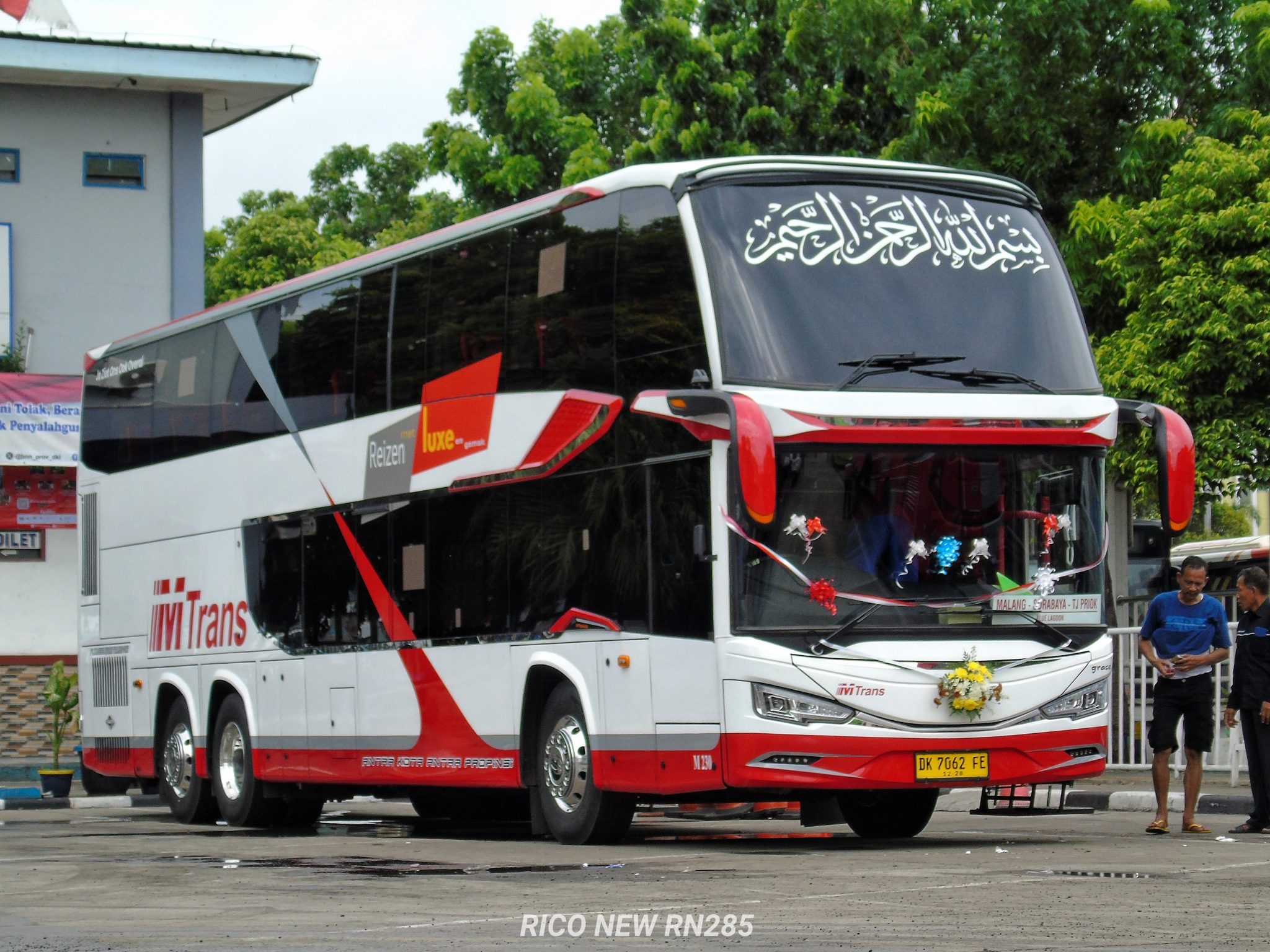 MTrans Resmikan Bus Double Decker di Jalur Jakarta-Malang - Railway ...