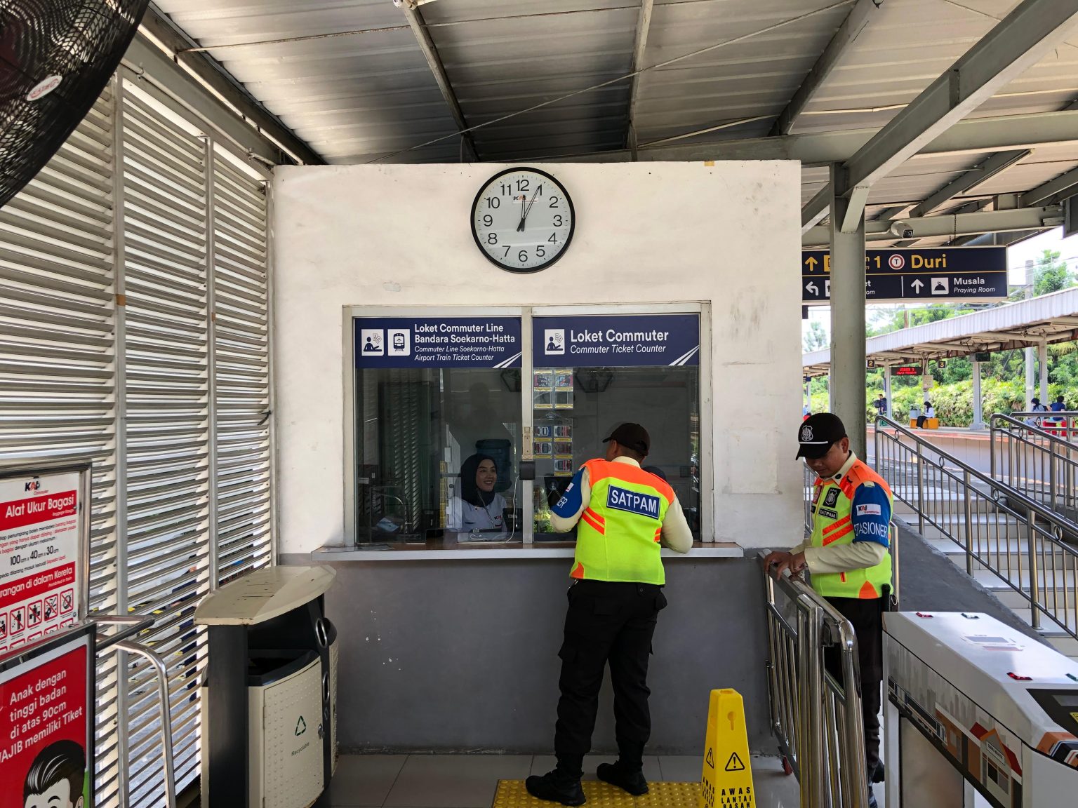 KA Bandara Soetta Kini Berhenti di Rawa Buaya - Railway Enthusiast Digest