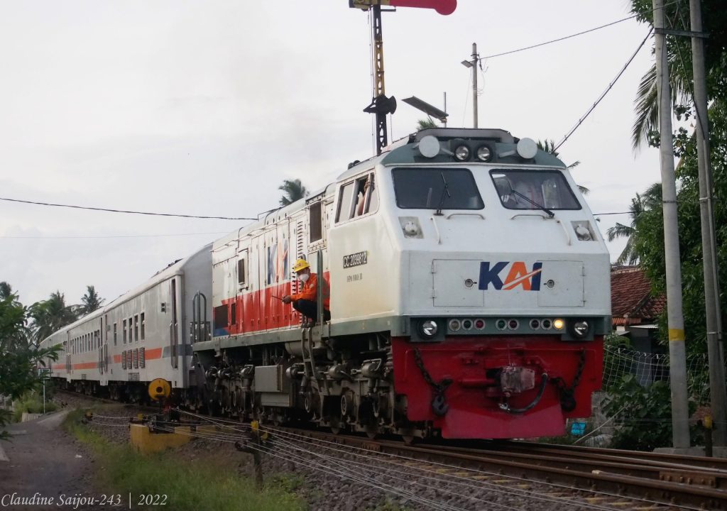 Railway Enthusiast Digest - Kereta . Cerita . Manusia