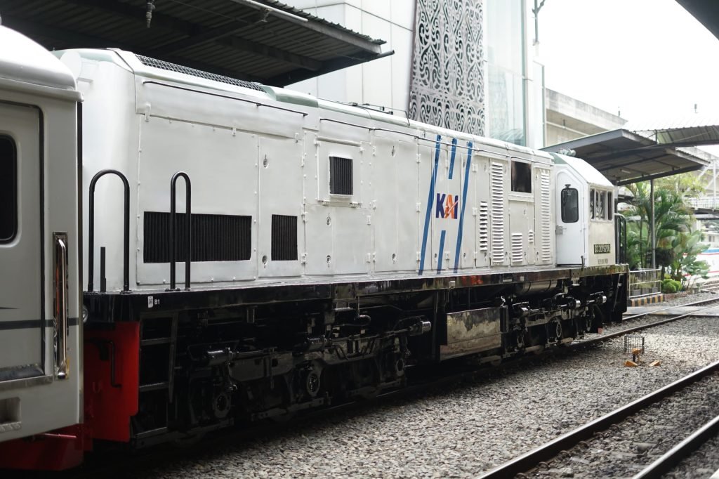CC201 Vintage Livery Albino Resmi Beroperasi - Railway Enthusiast Digest