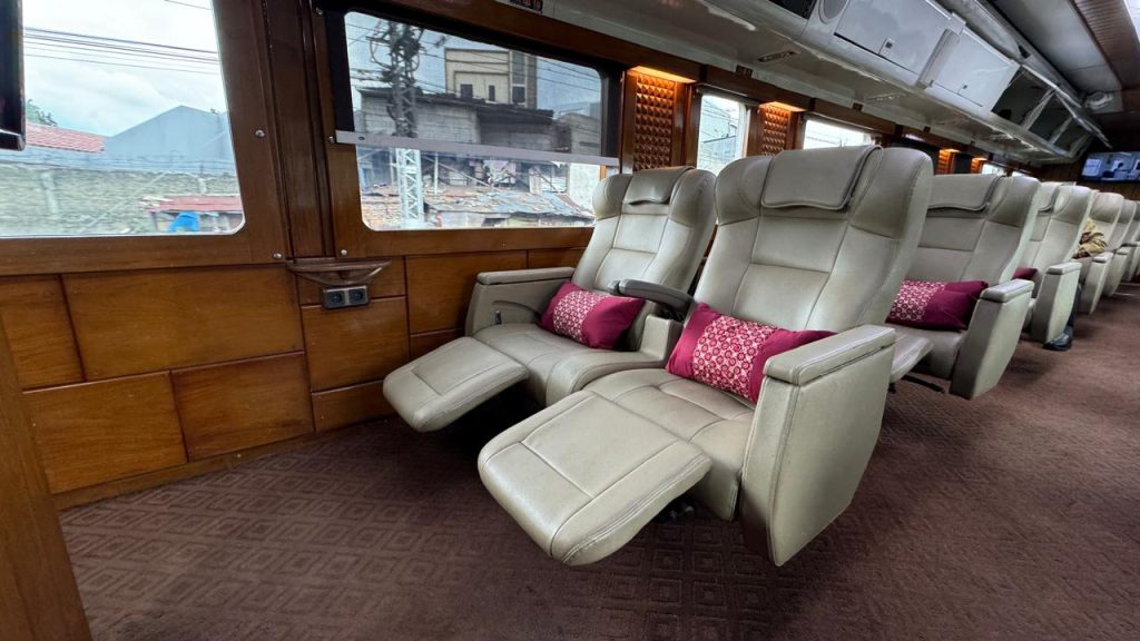 KAI Resmi Operasikan "Kereta Jawa" KA Java Priority - Railway ...