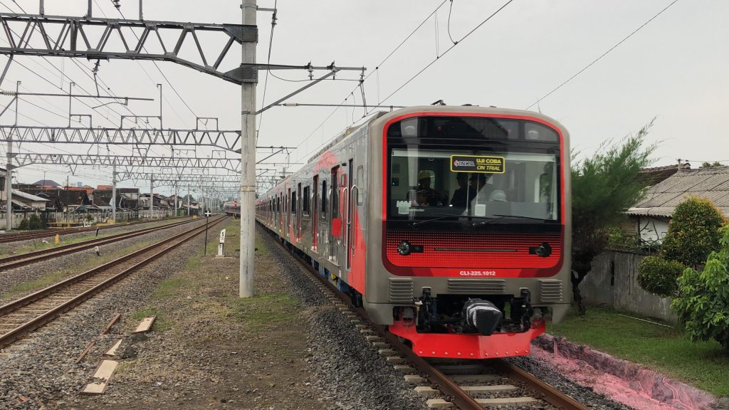 Rangkaian KRL Seri CLI-225 Jalani Uji Dinamis Perdana - Railway Enthusiast Digest