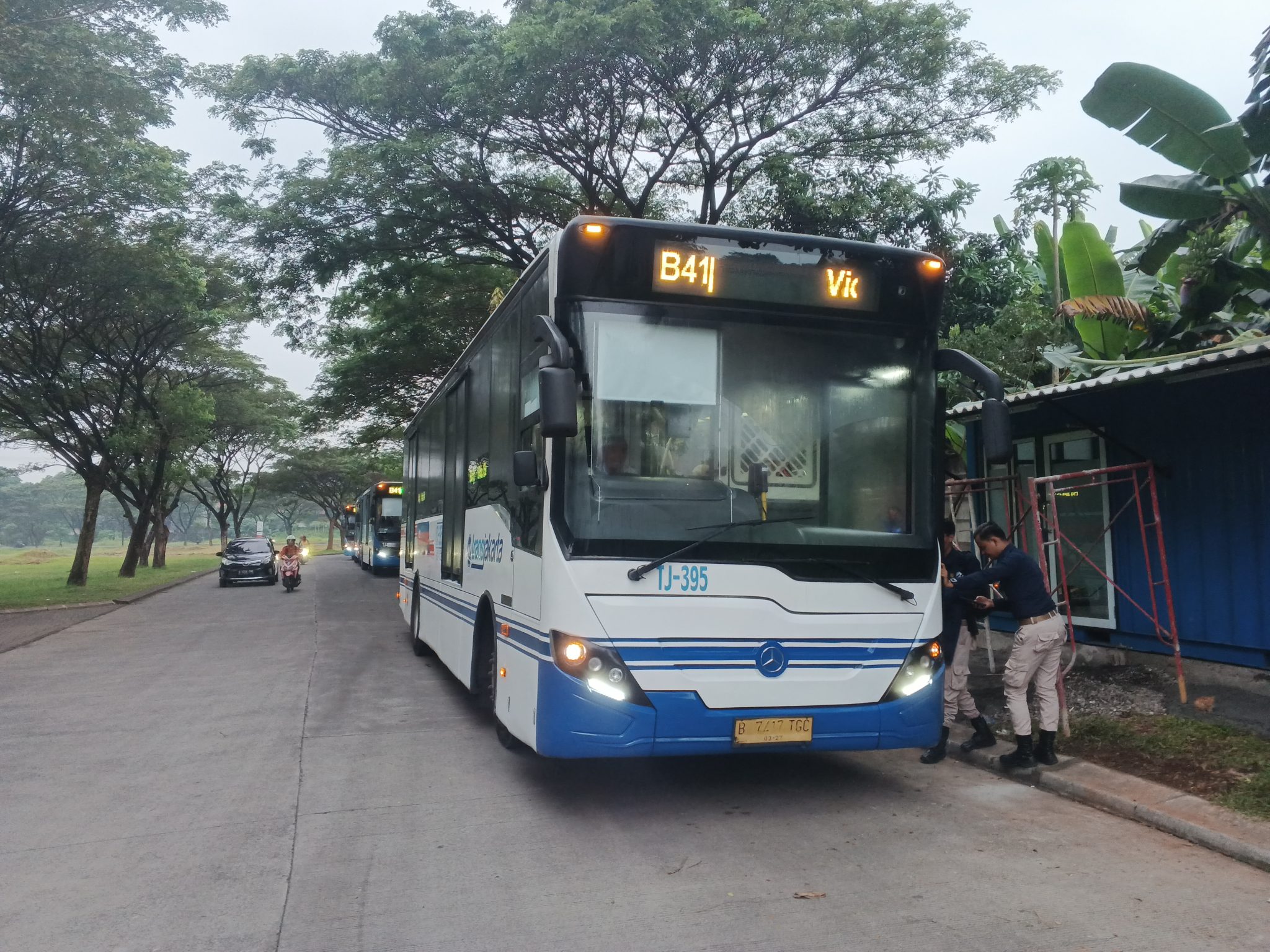 Ini Rasanya Naik TJ B41 Vida Bekasi - Cawang Sentral!