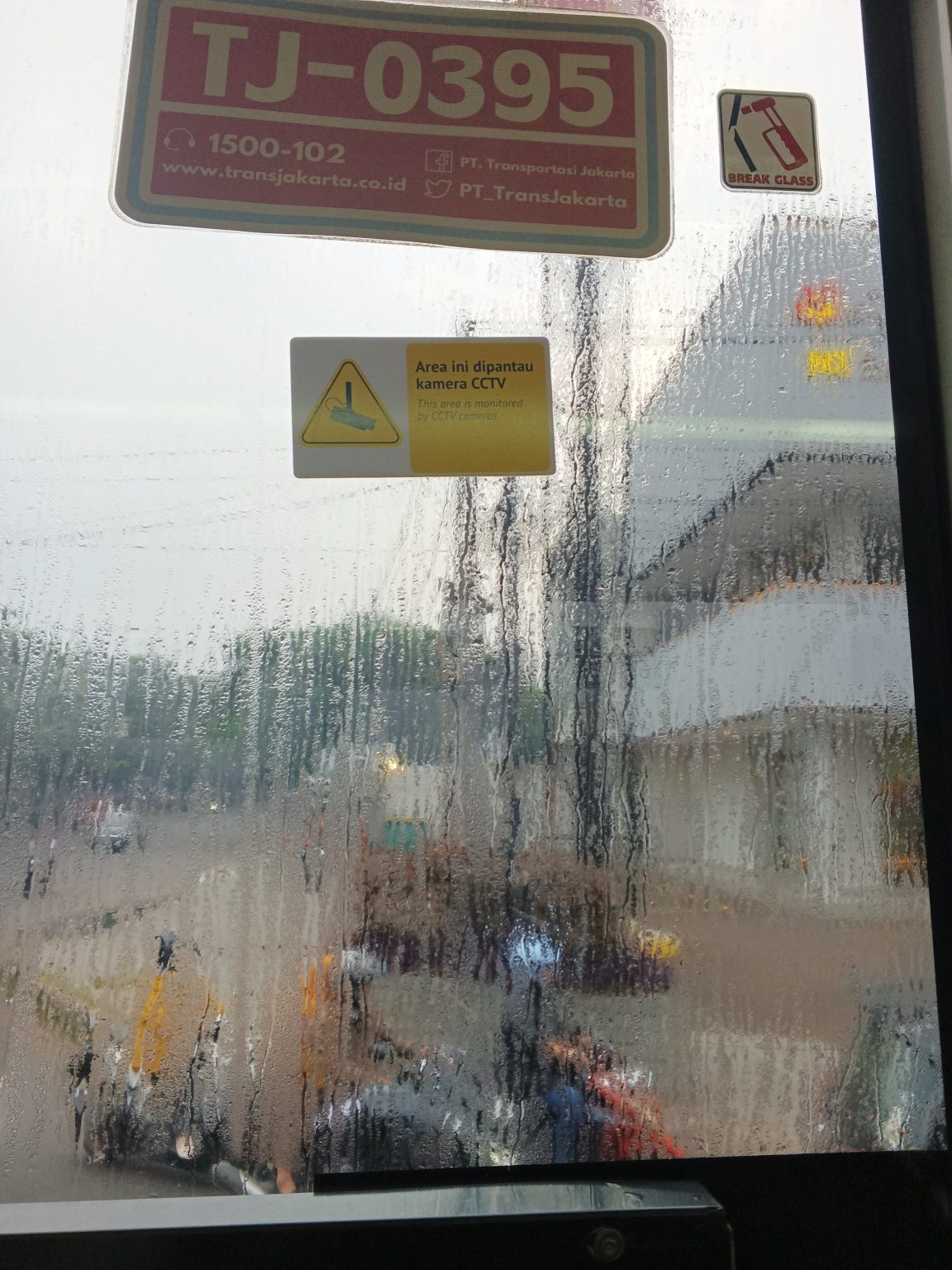 Ini Rasanya Naik TJ B41 Vida Bekasi - Cawang Sentral!