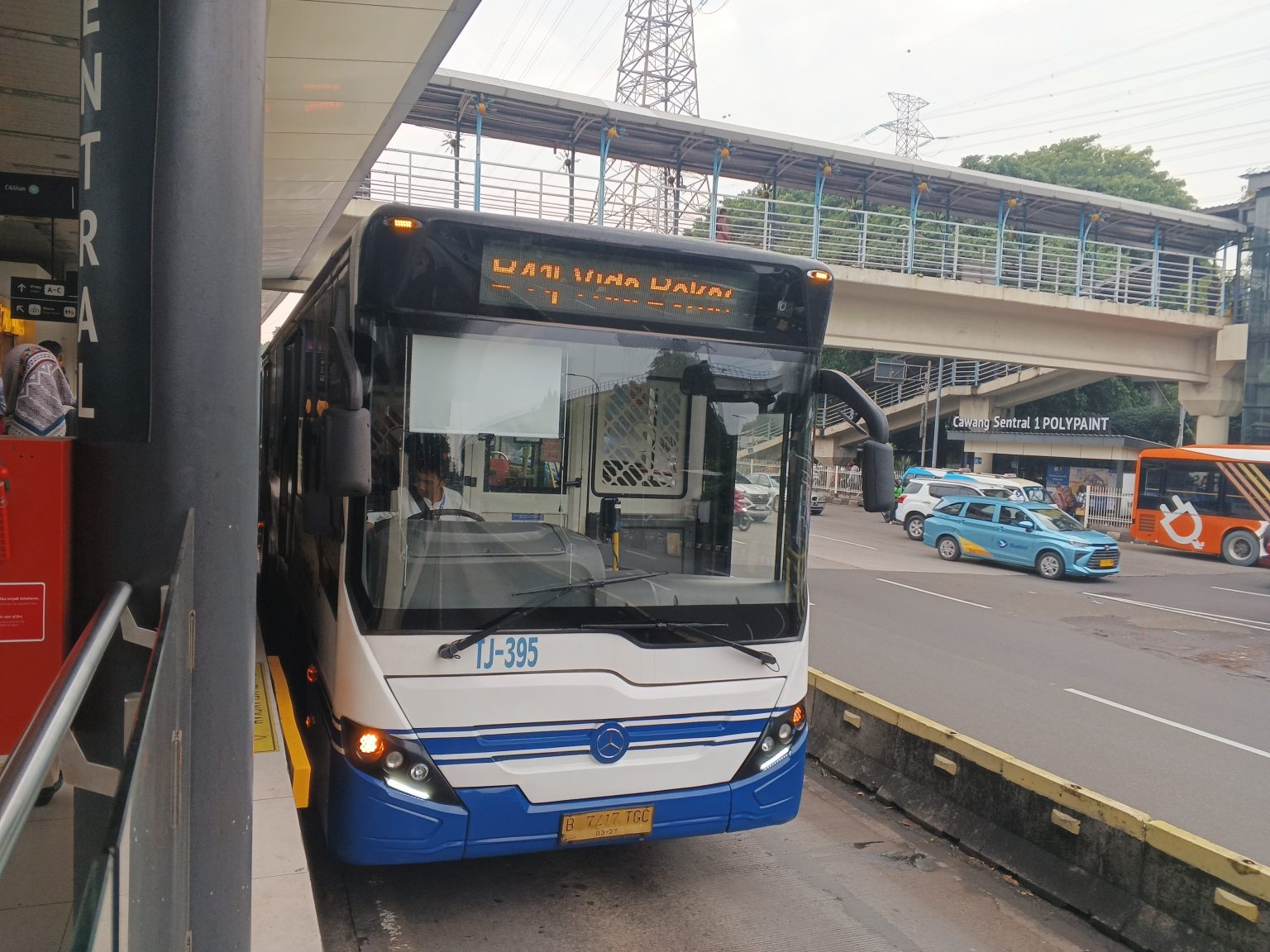 Ini Rasanya Naik TJ B41 Vida Bekasi - Cawang Sentral!