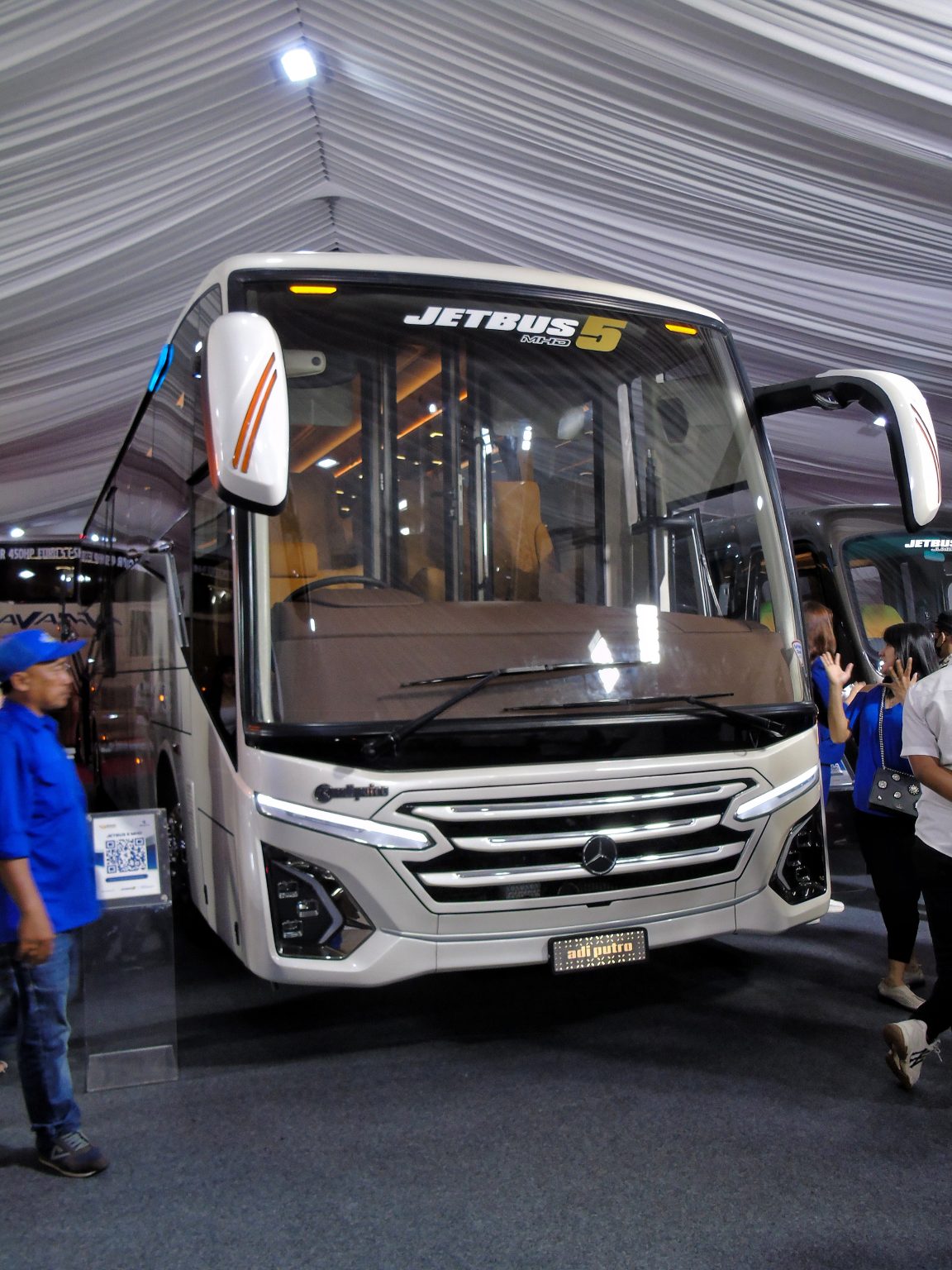 New Armada Bersama Adiputro, Laksana, dan Tentrem Ramaikan Acara GIIAS 2025 - Railway Enthusiast ...